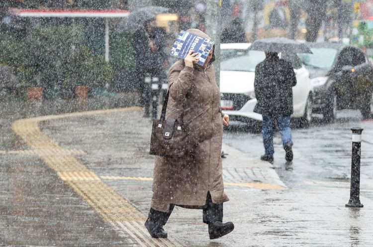 Meteoroloji'nin hava durumu haritası alarm veriyor! Son uyarı AKOM'dan, İstanbul'a kar geliyor ...